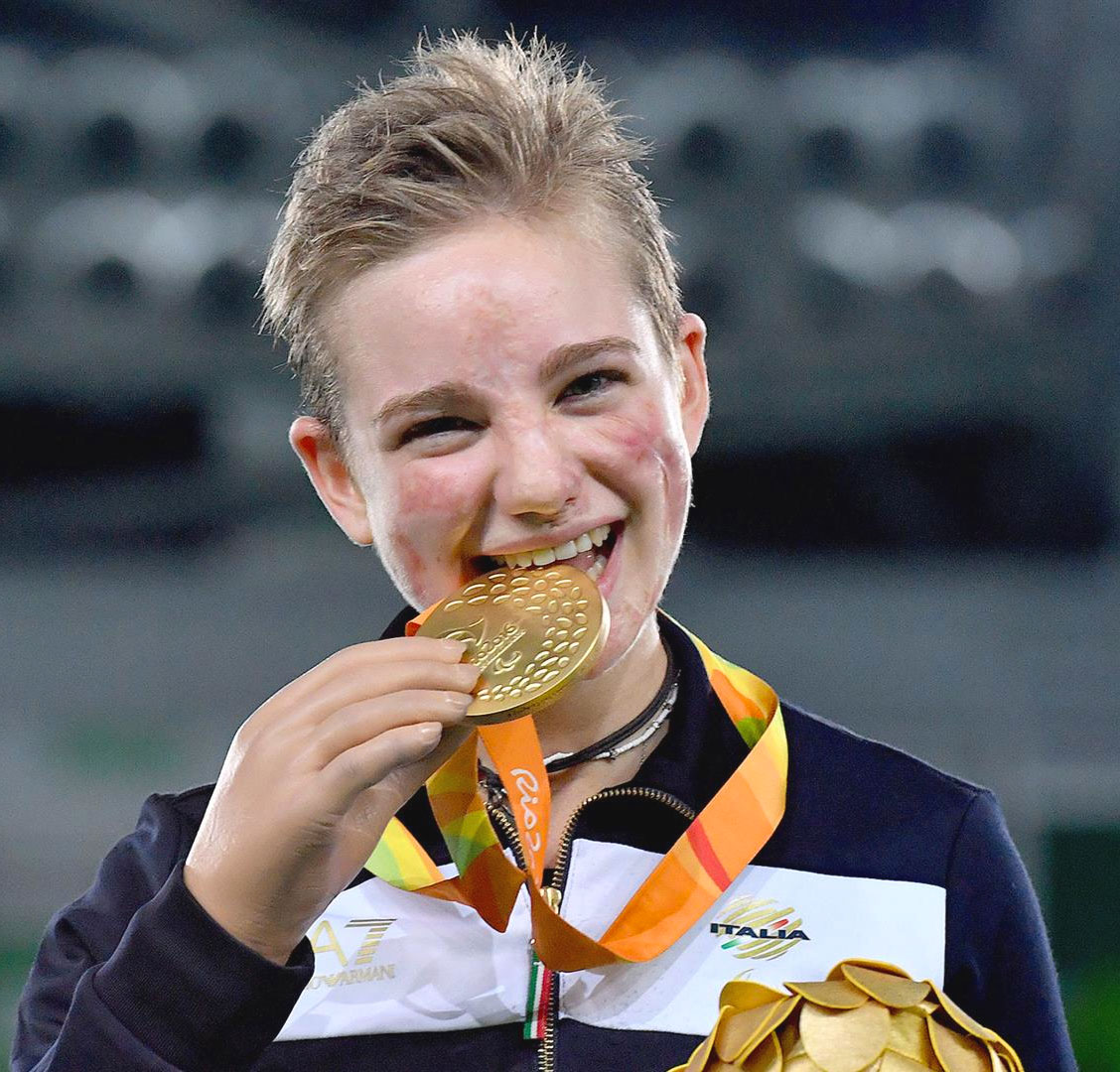 Il racconto del coraggio di Bebe Vio nel libro 'Se sembra impossibile ...